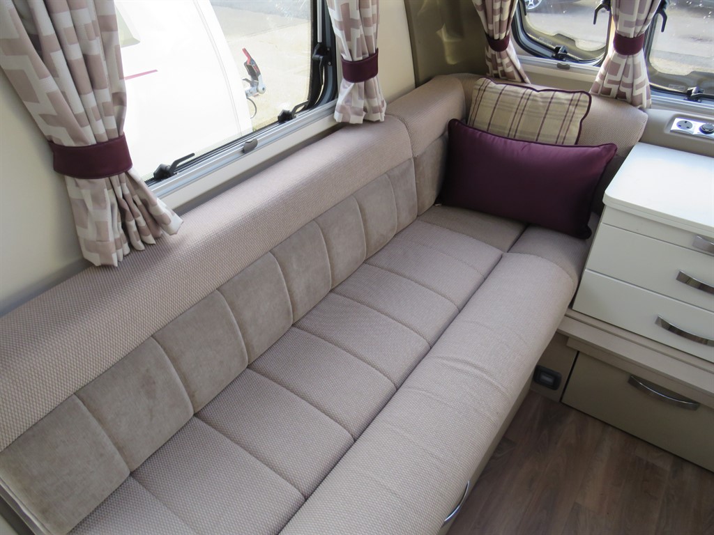 Used Sterling Eccles Elite 565 Twin Single Beds 4 Berth for sale in ...