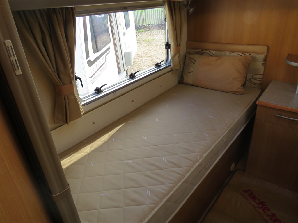 Used Swift Challenger 510 Fixed Single beds 4 berth for sale in Sandy ...