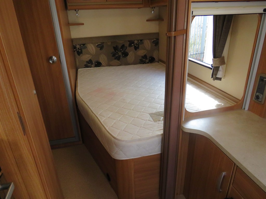 Used Swift Challenger Sport 514 4 Berth Fixed Bed for sale in Sandy ...