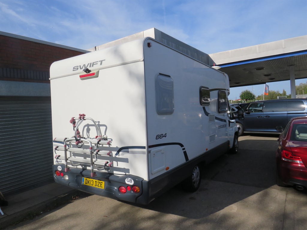 Used Swift Escape 664 4 Berth Fixed Bed 4x Belted Seats for sale in ...