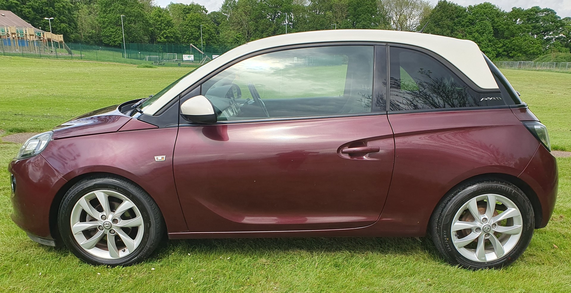 Used Vauxhall Adam for sale in Hemel Hempstead, Hertfordshire ...