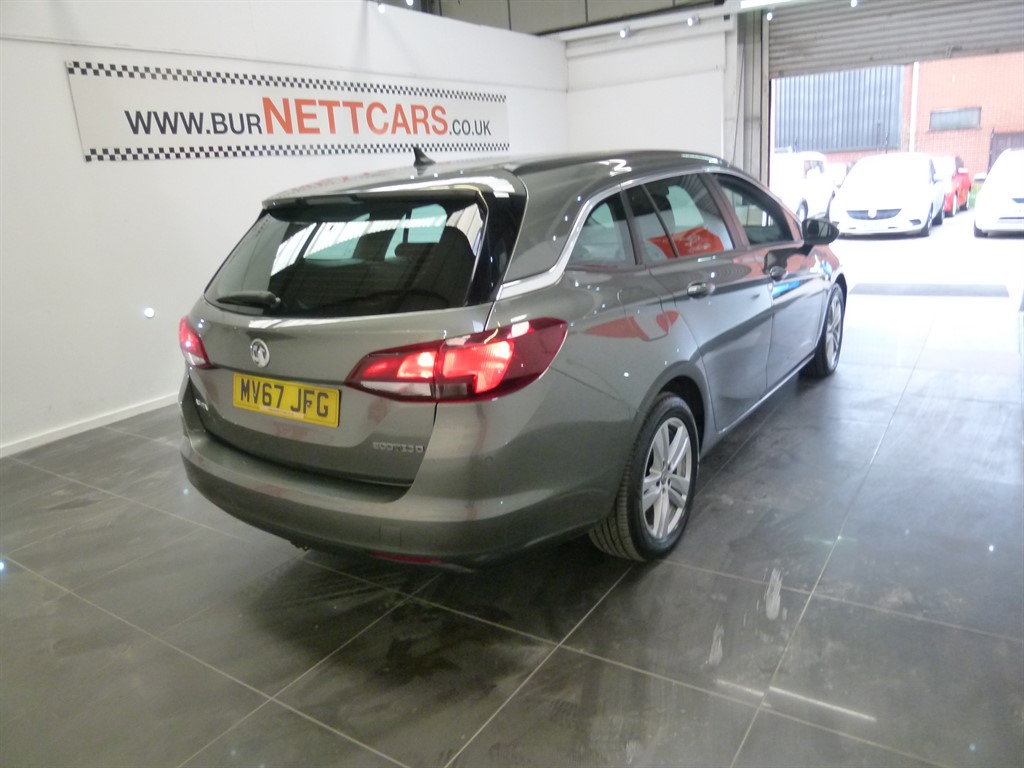 Vauxhall Astra | Burnett Cars | Lancashire