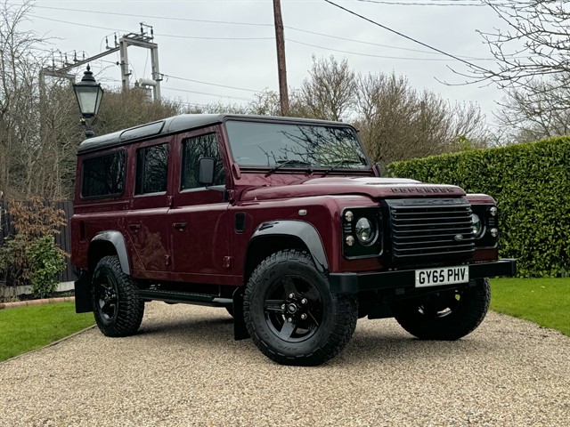 Used Land Rover Defenders for sale in Chelmsford, Essex | T. ELLIOTT ...