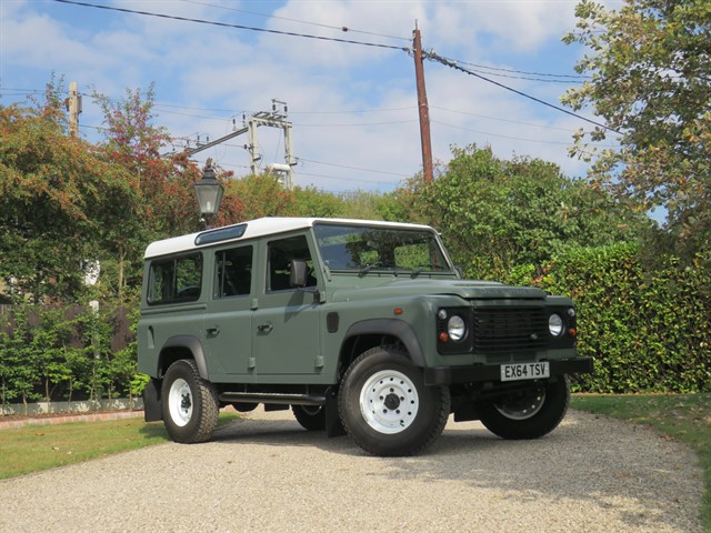 Used Land Rover Defenders for sale in Chelmsford, Essex | T. ELLIOTT ...