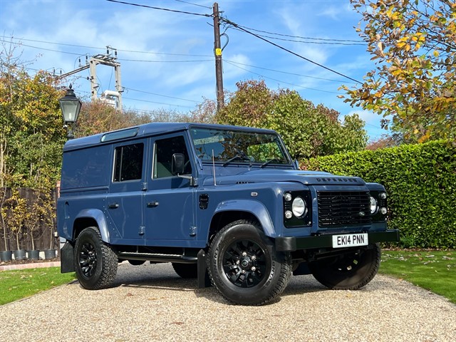 Used Land Rover Defenders for sale in Chelmsford, Essex | T. ELLIOTT ...