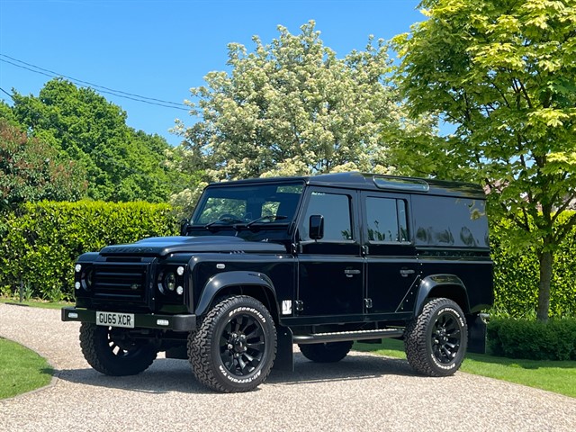 Used Land Rover Defenders for sale in Chelmsford, Essex | T. ELLIOTT ...