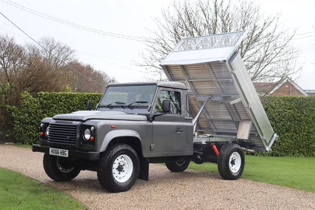 Used Land Rover Defenders for sale in Chelmsford, Essex | T. ELLIOTT ...