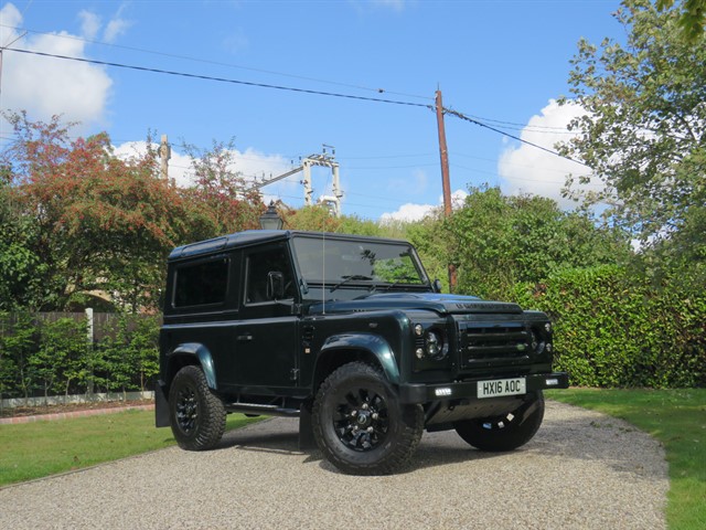 Used Land Rover Defenders for sale in Chelmsford, Essex | T. ELLIOTT ...