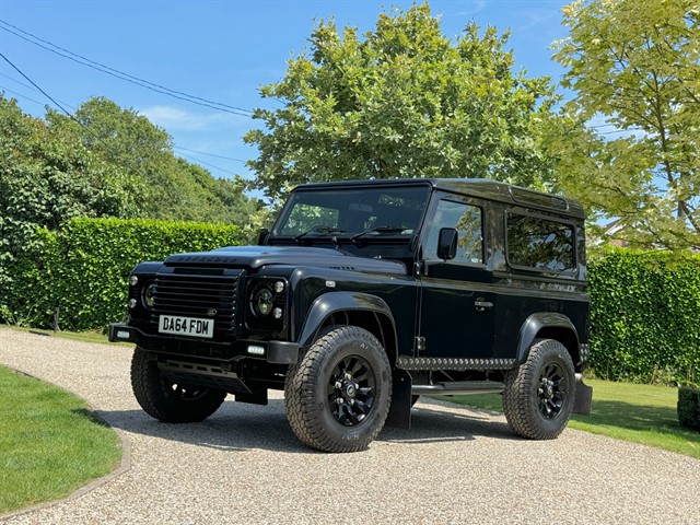 Used Land Rover Defenders in Chelmsford, Essex | T. ELLIOTT LAND ROVERS ...