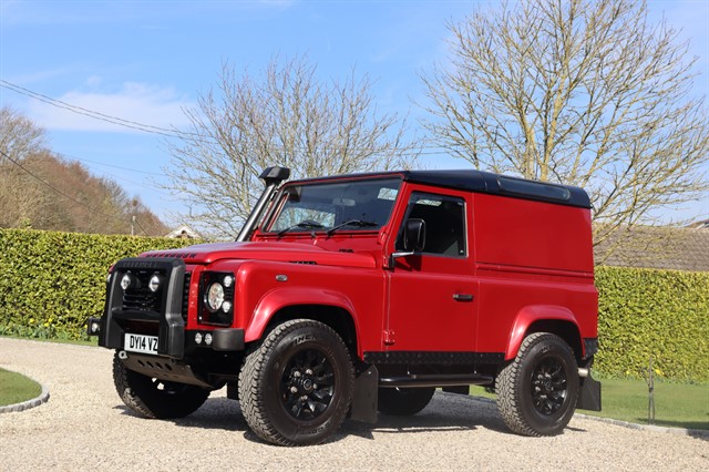 Used Land Rover Defenders for sale in Chelmsford, Essex | T. ELLIOTT ...