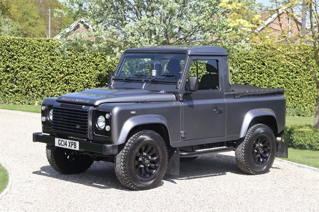 Used Land Rover Defenders for sale in Chelmsford, Essex | T. ELLIOTT ...