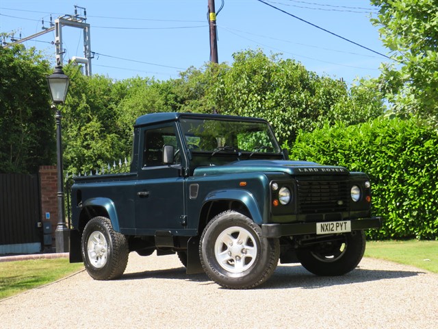 Used Land Rover Defenders for sale in Chelmsford, Essex | T. ELLIOTT ...