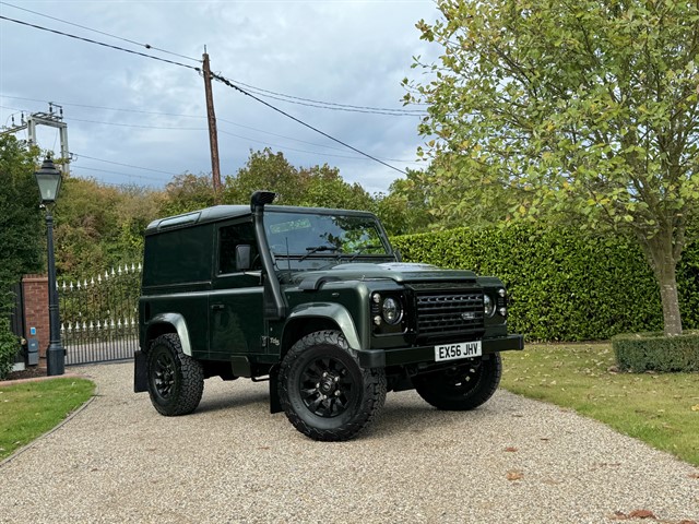 Used Land Rover Defenders for sale in Chelmsford, Essex | T. ELLIOTT ...