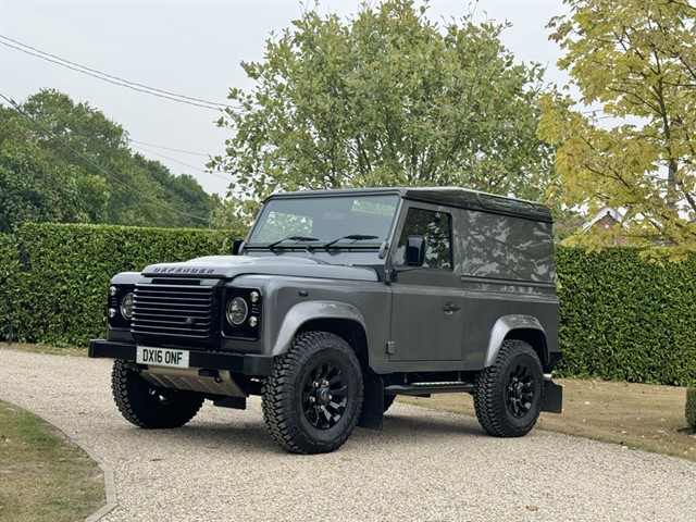 Used Land Rover Defenders for sale in Chelmsford, Essex | T. ELLIOTT ...
