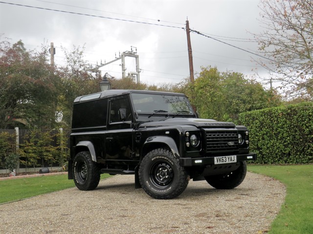 Used Land Rover Defenders in Chelmsford, Essex | T. ELLIOTT LAND ROVERS ...