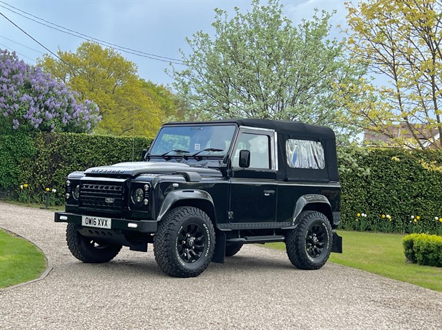 Used Land Rover Defenders for sale in Chelmsford, Essex | T. ELLIOTT ...