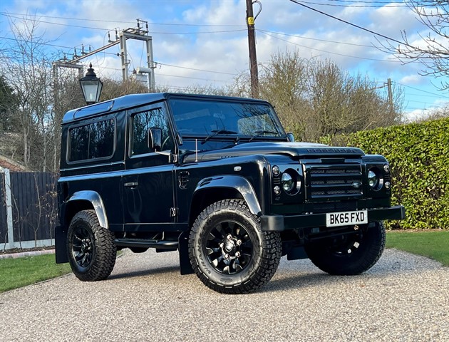 Used Land Rover Defenders for sale in Chelmsford, Essex | T. ELLIOTT ...