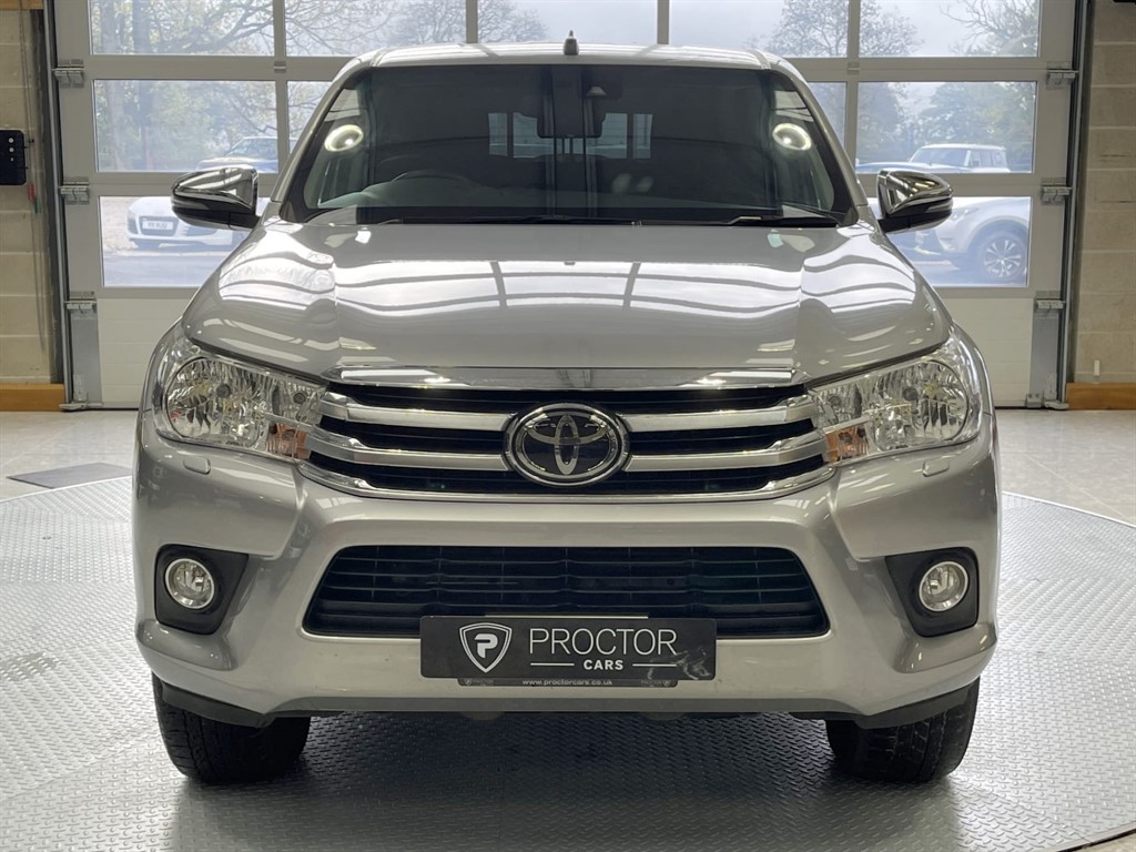 Prestige Cars, Sports Cars & 4x4s Showroom in Wessington, Derbyshire ...