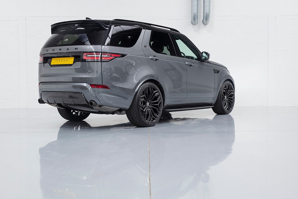 Used Eiger Grey Land Rover Discovery for Sale | Buckinghamshire