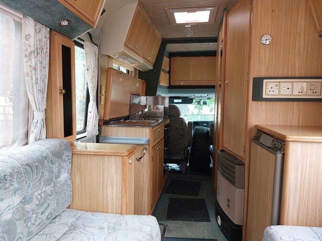 Used Ford Transit 2.5Di AUTOSLEEPER LEGEND for sale in Bury St Edmunds ...