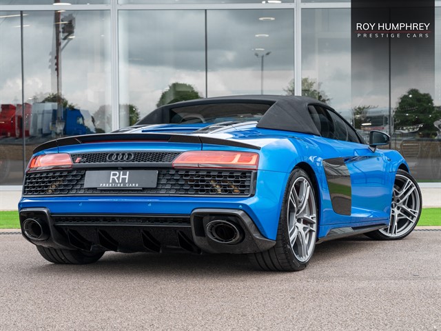 Roy Humphrey Prestige Cars | Eye