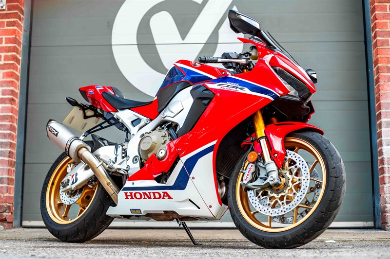 Used cbr1000rr store