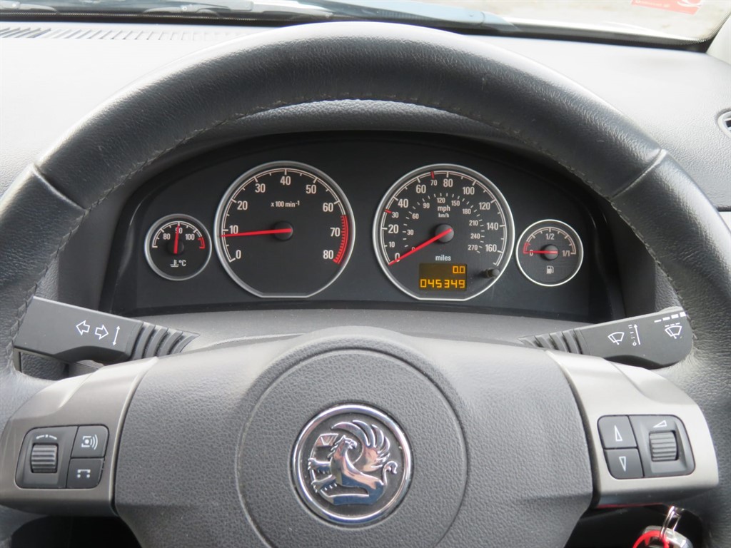 Vauxhall Vectra | Calibre Car Sales | Essex