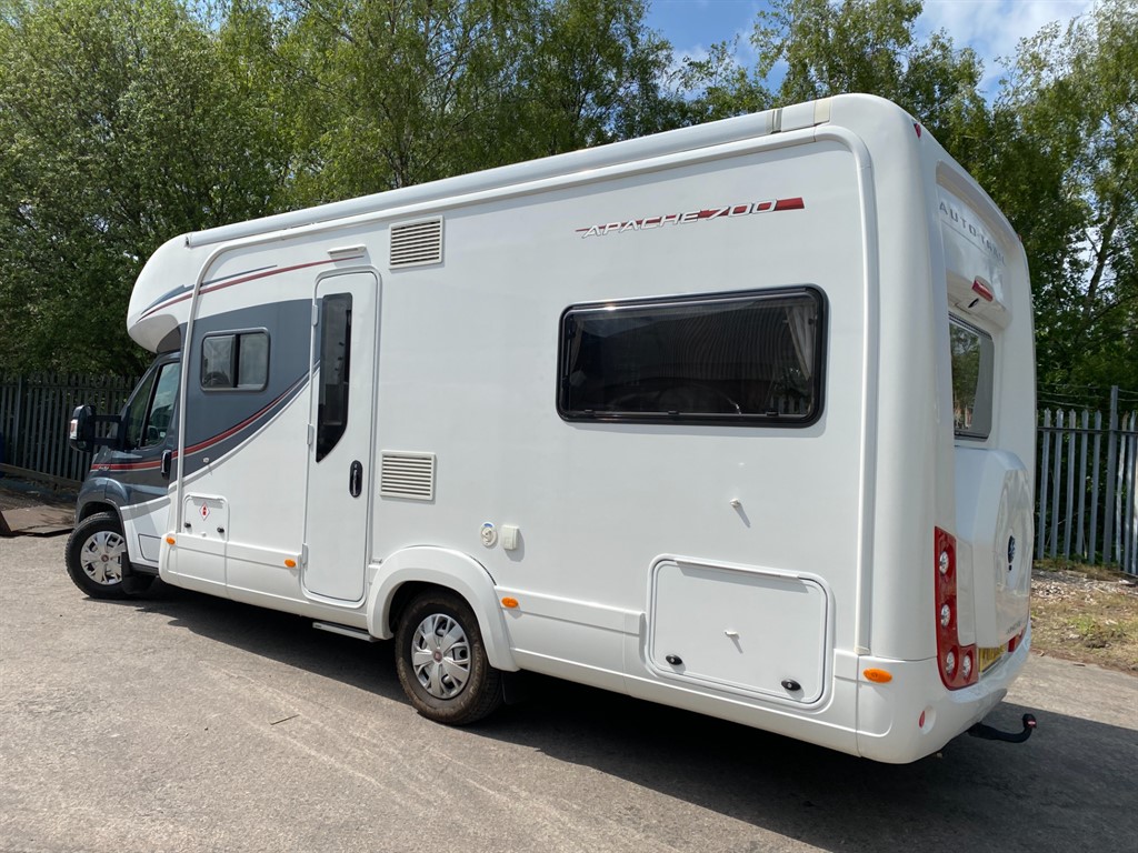 Used Autotrail Apache 700 42 MAXI C/C MULTIJET for sale in Northwich ...