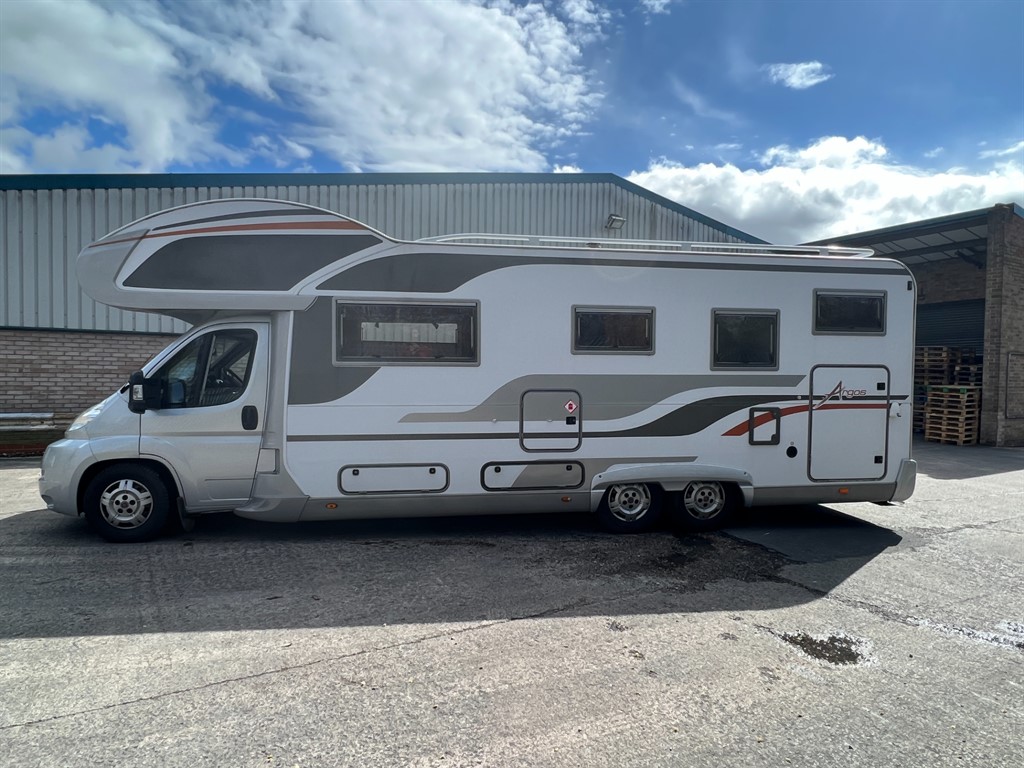 Used Burstner Argos 747 7 Berth Large Garage Motorhome for sale in ...