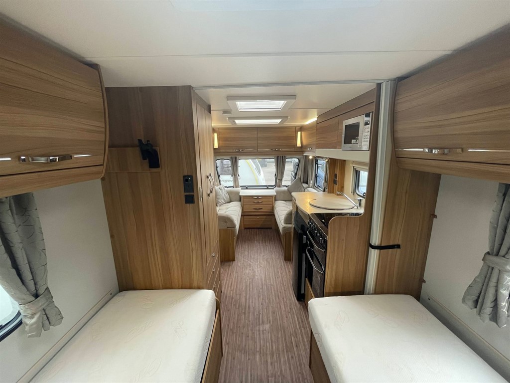 Used Elddis Avante 574, 4 berth Caravan for sale in Northwich, Cheshire ...