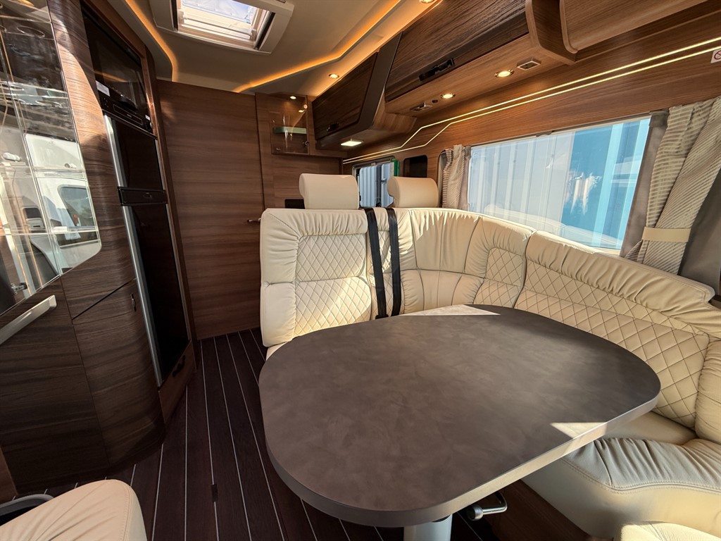 Used Knaus Sun I 700 LEG 6 Berth 4 Belts Luxury A Class Motorhome for ...