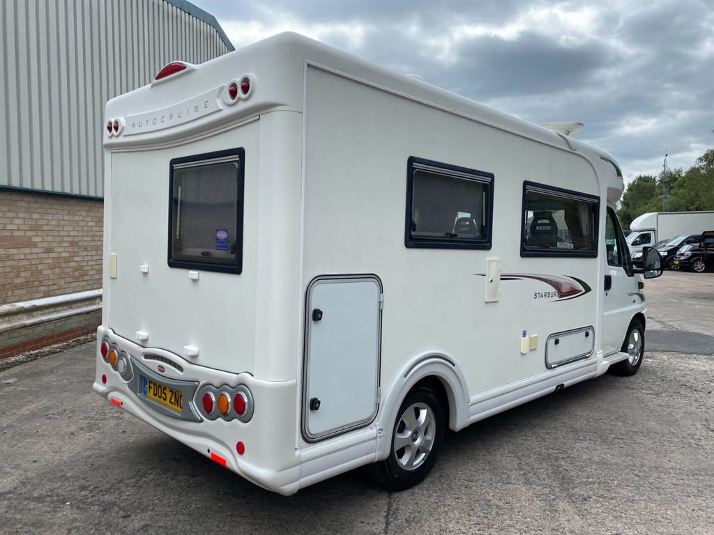 Used Peugeot Boxer HDI 330 LX MWB S/R P/V for sale in Northwich ...