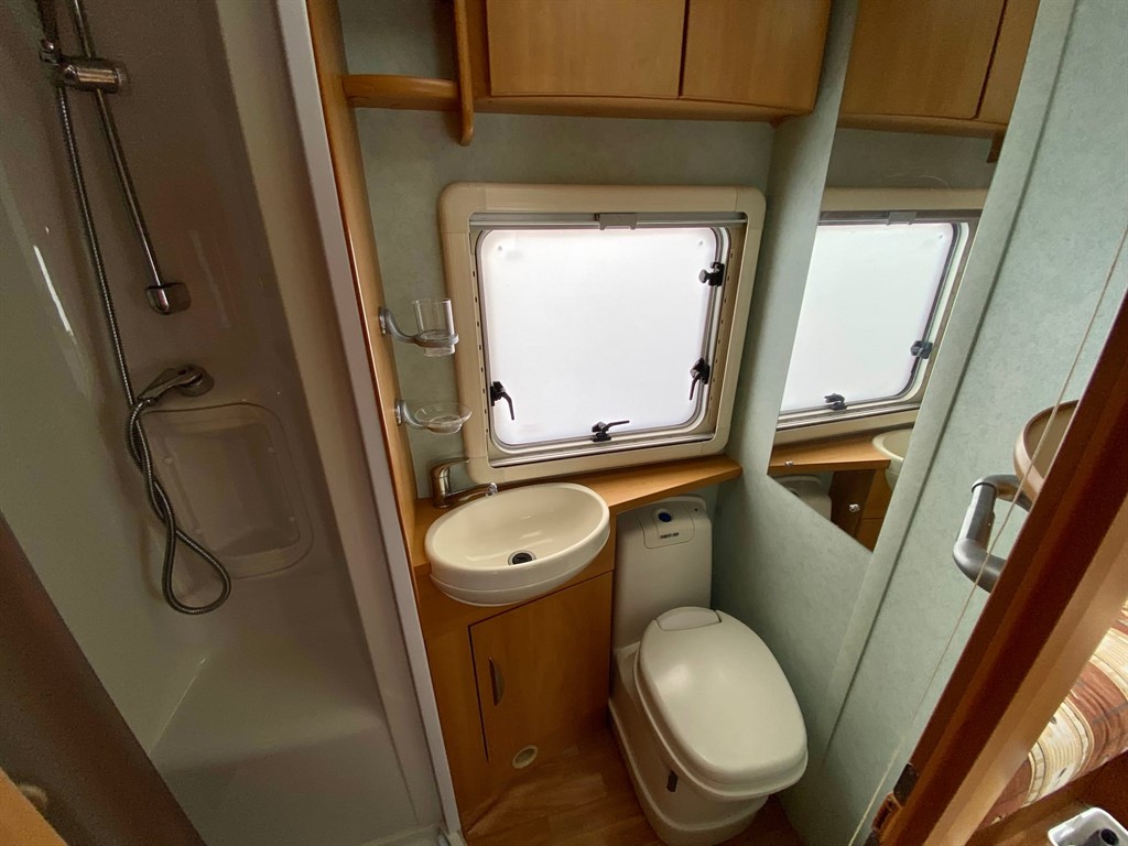 Used Swift Challenger 490 5 berth for sale in Northwich, Cheshire ...