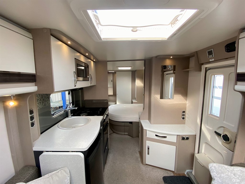 Used Sterling Eccles 580 ALDE, 4 berth caravan for sale in Northwich ...