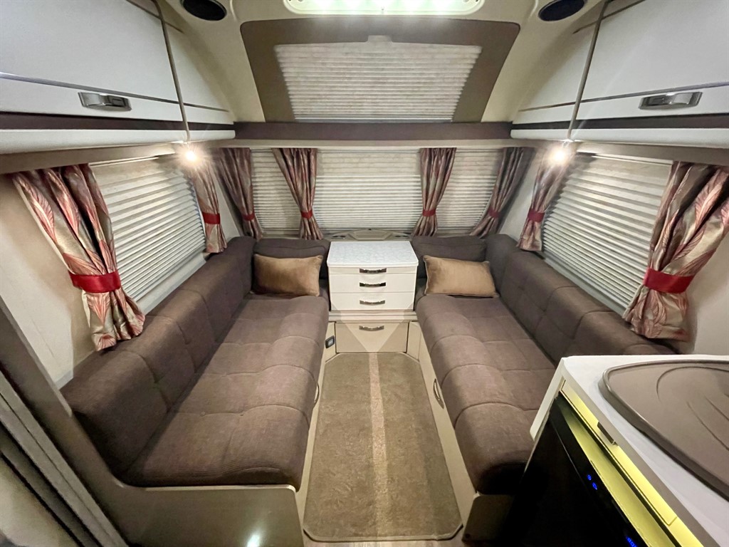 Used Sterling Eccles SE Quartz, 4 berth caravan for sale in Northwich ...