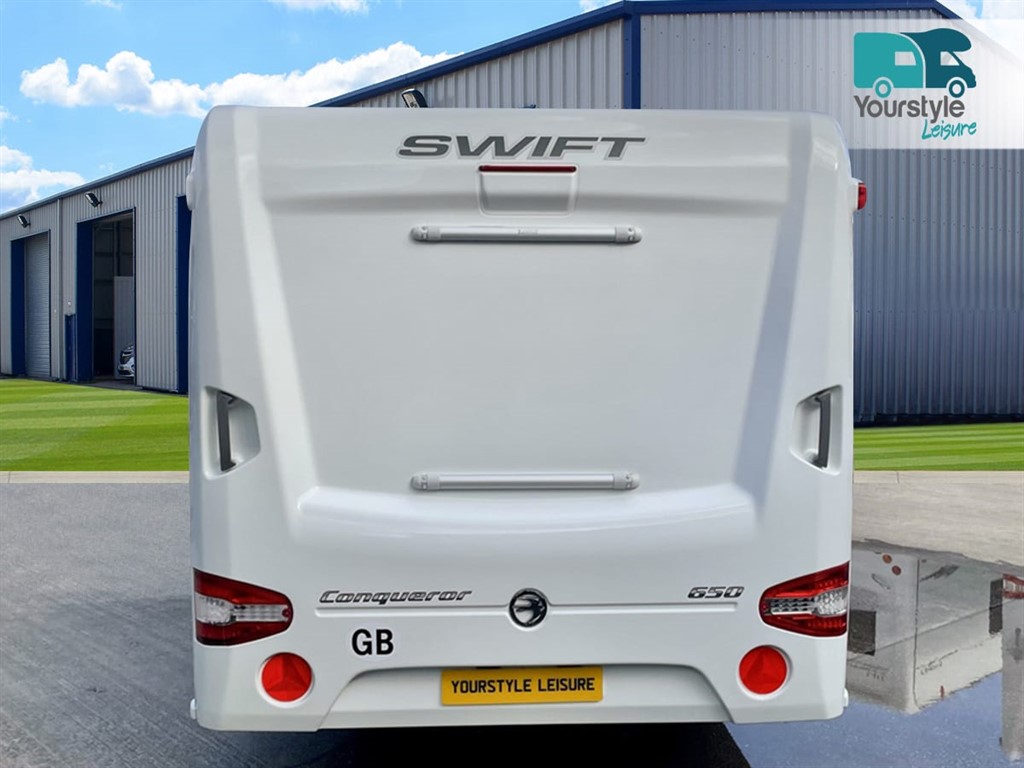Used Swift Conqueror 650, 4 berth, island bed caravan for sale in ...