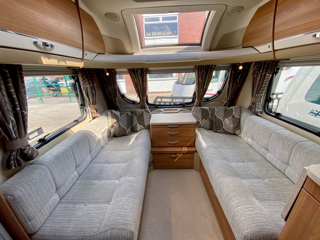 Used Swift Conqueror 645, 4 berth caravan for sale in Northwich ...