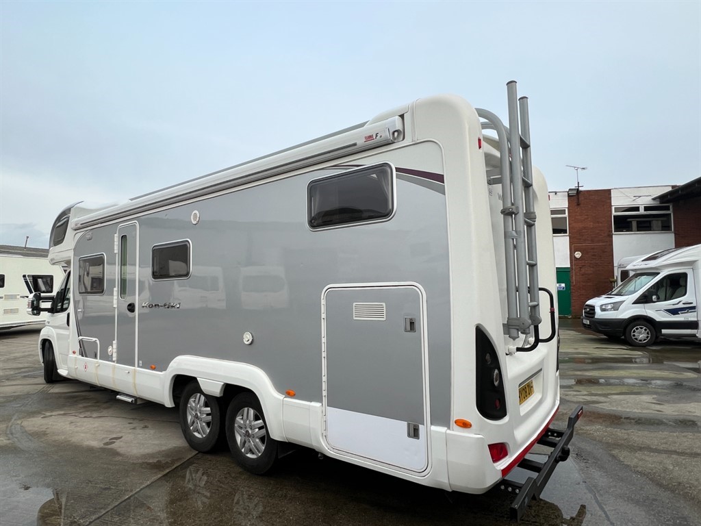 Used Swift Kon-Tiki 679 4 Berth 4 Belt Large garage Automatic for sale ...