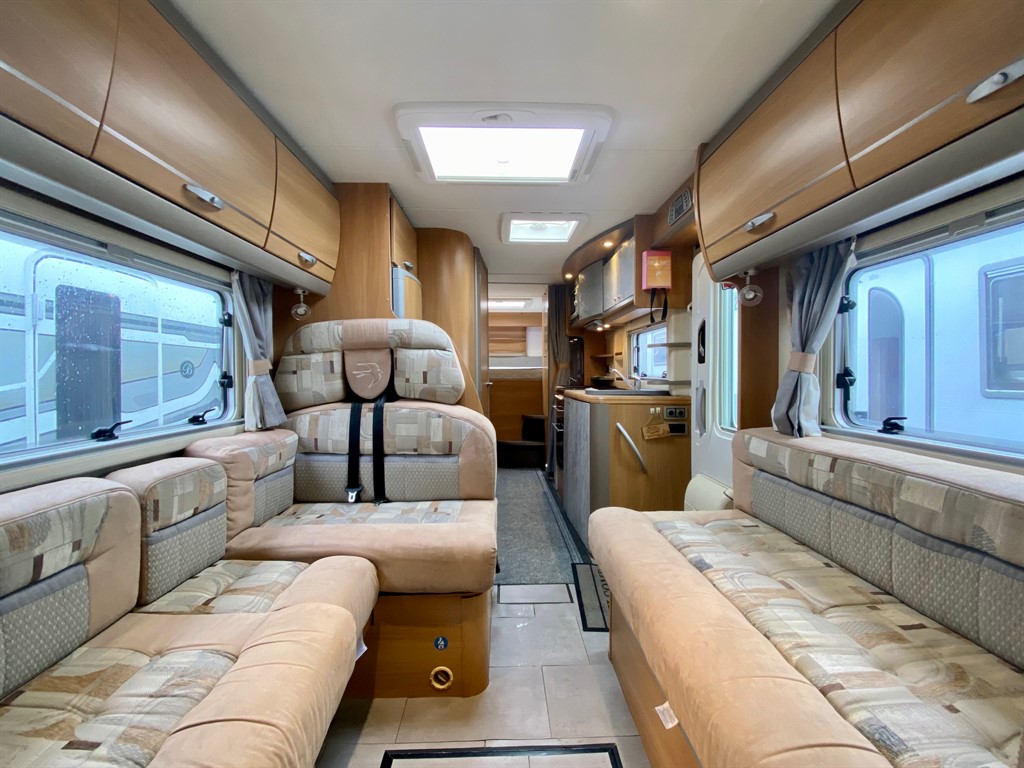 Used Swift Kon-Tiki 679 4 Berth 4 Belt Large garage Automatic for sale in Northwich, Cheshire ...