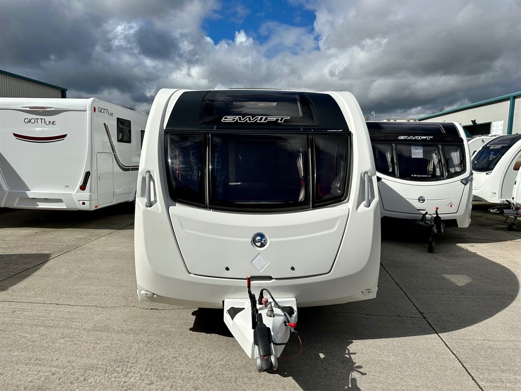 Used Swift Sprite Sienna, Major 4Sb, 4 Berth Caravan for sale in ...