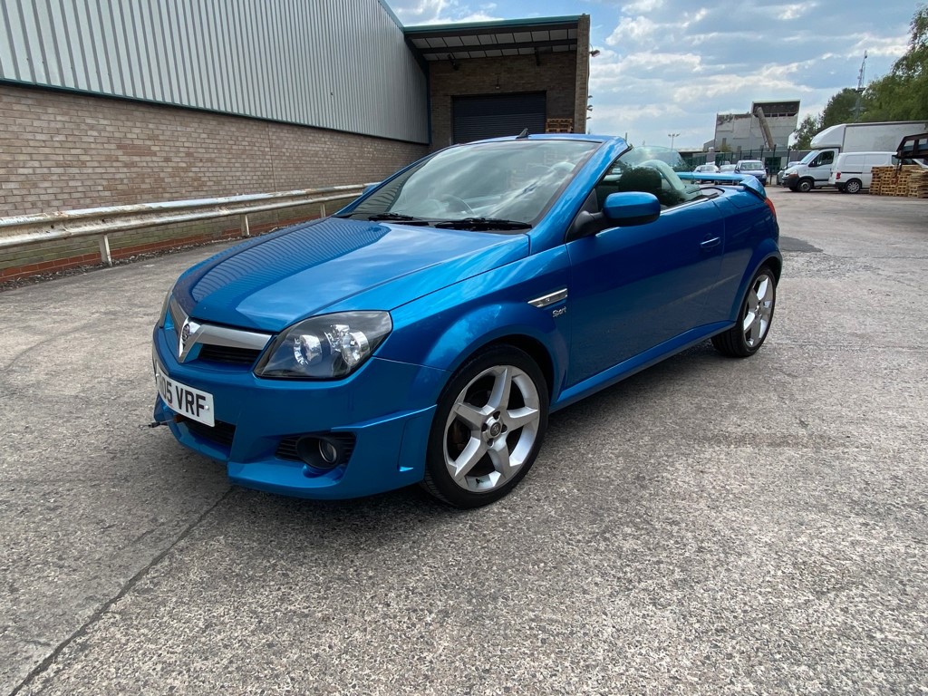 Used Vauxhall Tigra 1.4i 16v Sport Cabriolet 2dr Petrol Manual (146 g ...
