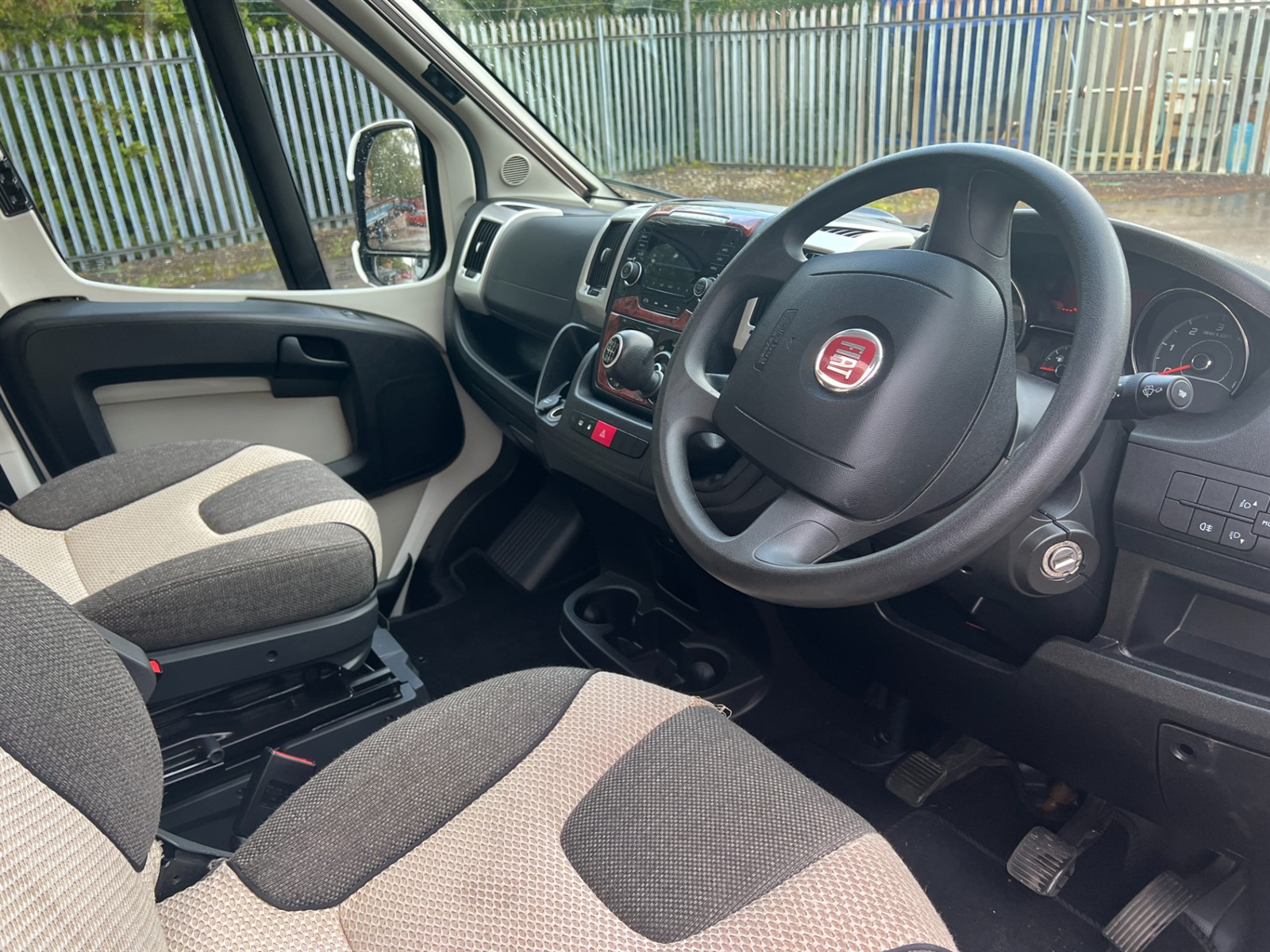 Used Bessacarr E496 6 Berth 6 Belts U Shape Lounge Lowline Motorhome ...