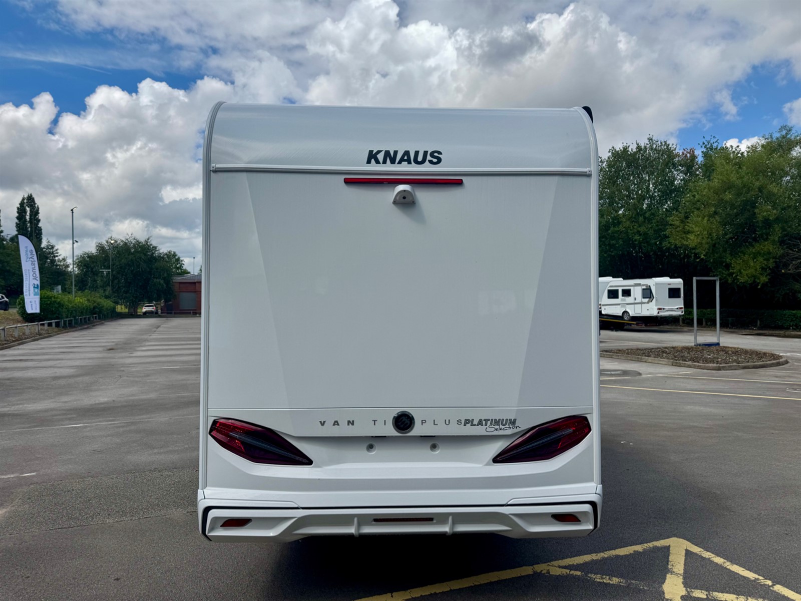 Used Knaus Van TI Plus 650 MEG for sale in Northwich, Cheshire ...