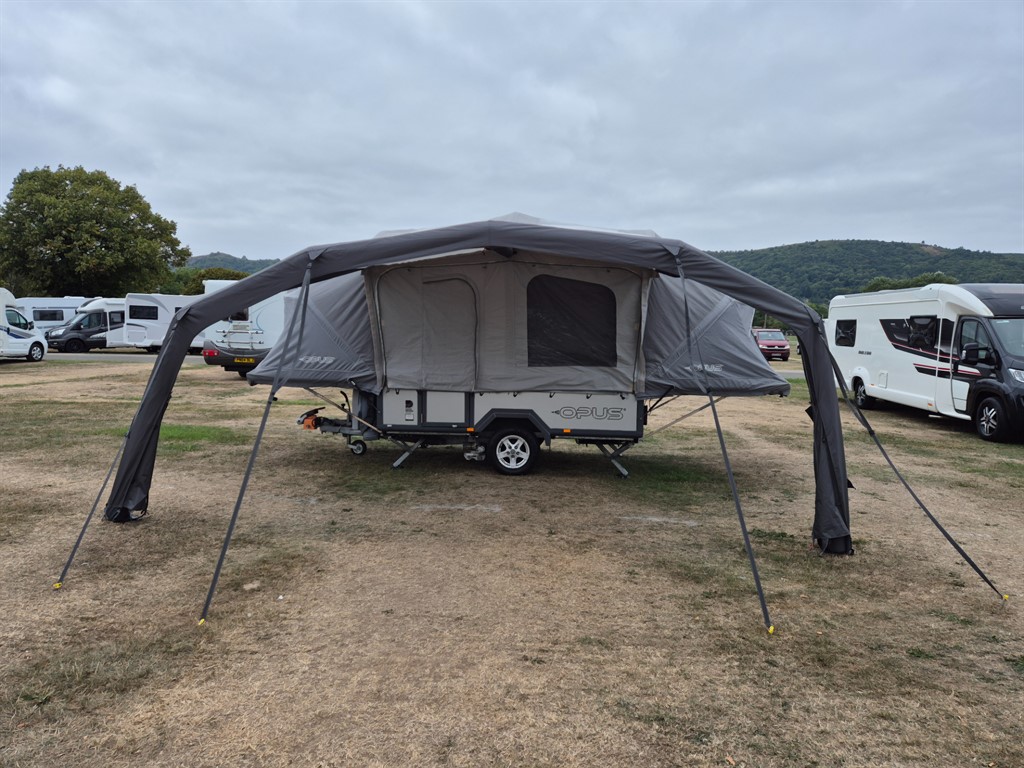 Used Opus Air for sale in Hedgerley, Buckinghamshire | Speeds