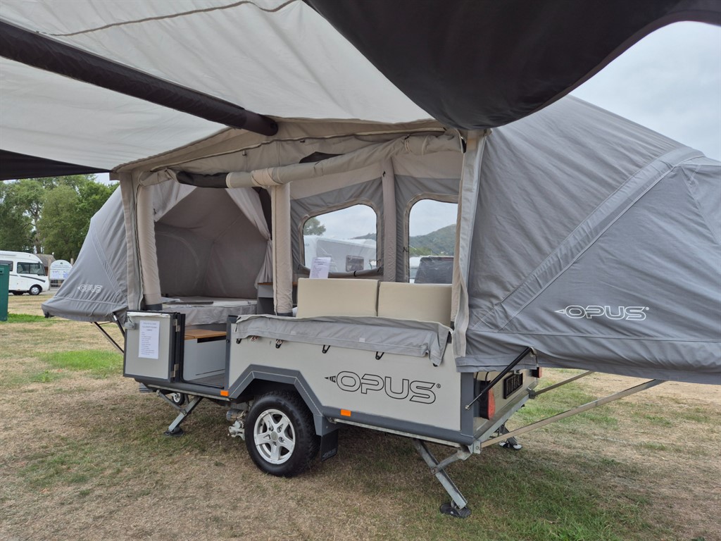Used Opus Air for sale in Loudwater, Buckinghamshire | Speeds
