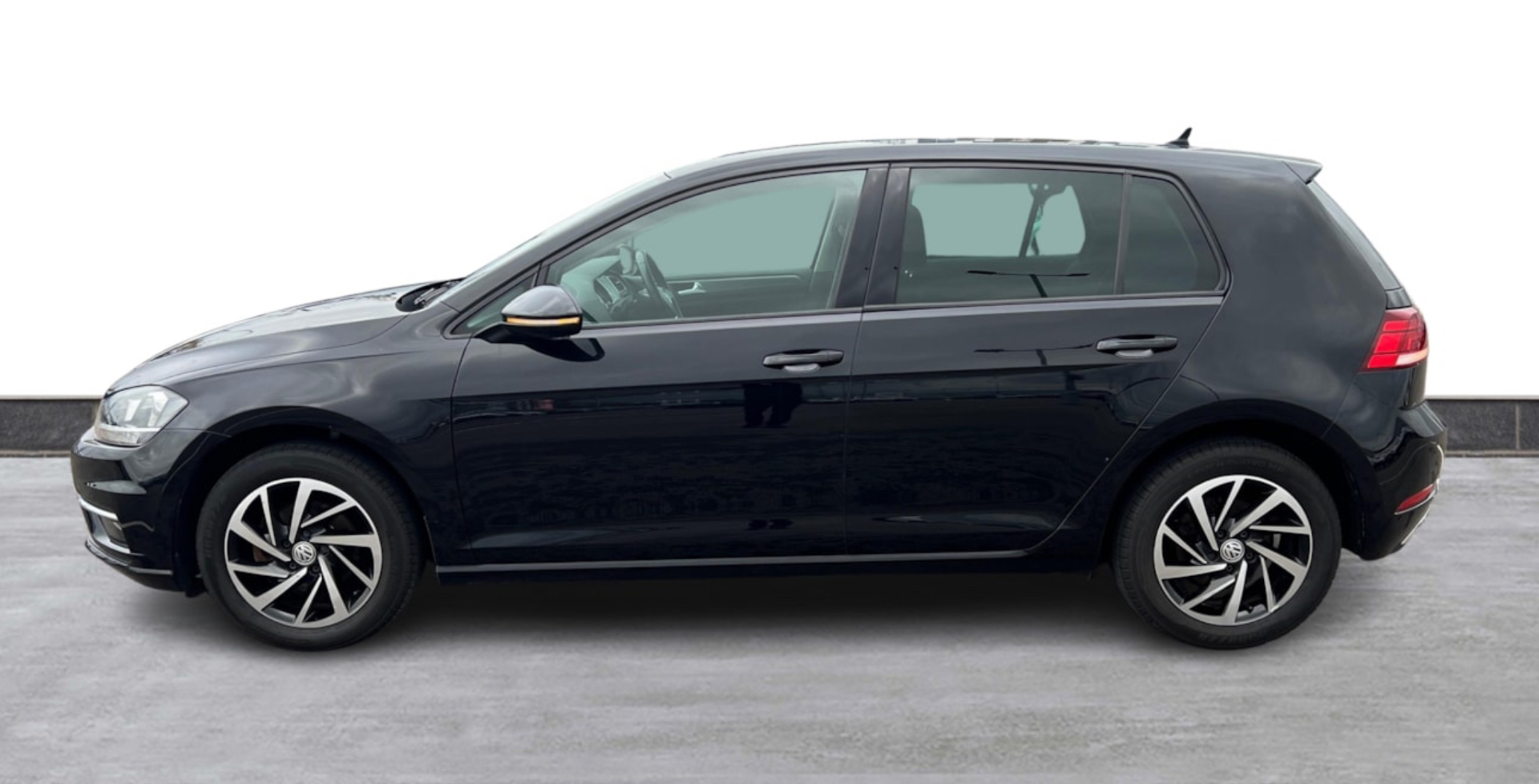 Used Volkswagen Golf 1.0 TSI Match Hatchback 5dr Petrol DSG Euro 6 (s/s ...