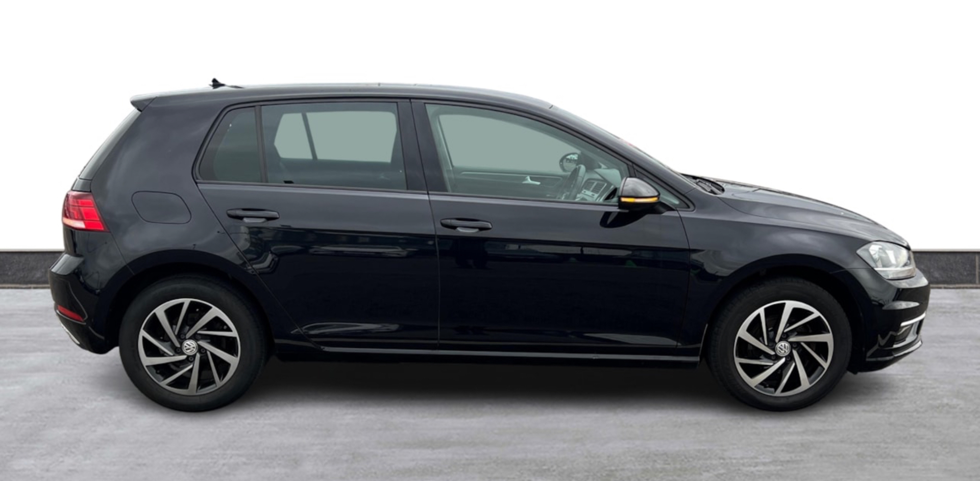 Used Volkswagen Golf 1.0 TSI Match Hatchback 5dr Petrol DSG Euro 6 (s/s ...