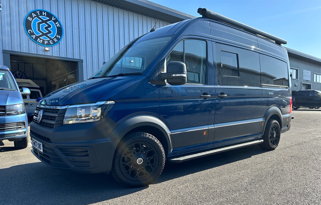 2022 Volkswagen Crafter Blue