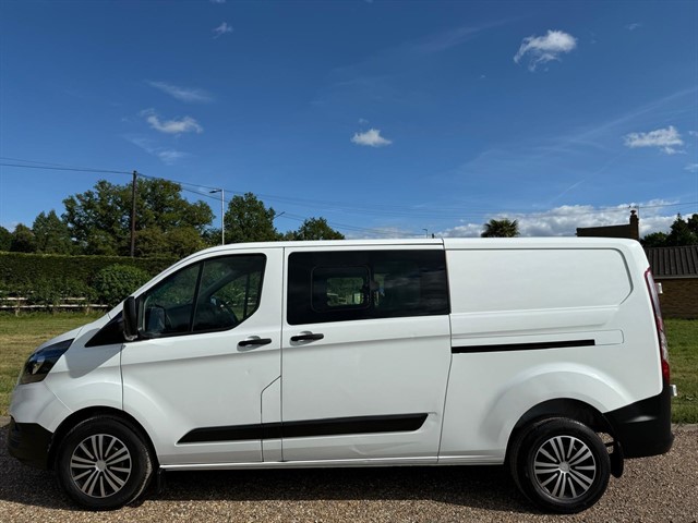 Used Vans for sale in Hemel Hempstead, Hertfordshire | Mototom Cars