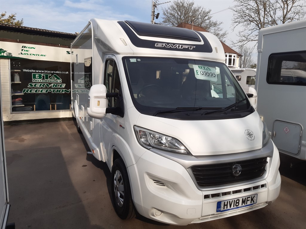 2018 Swift Escape White